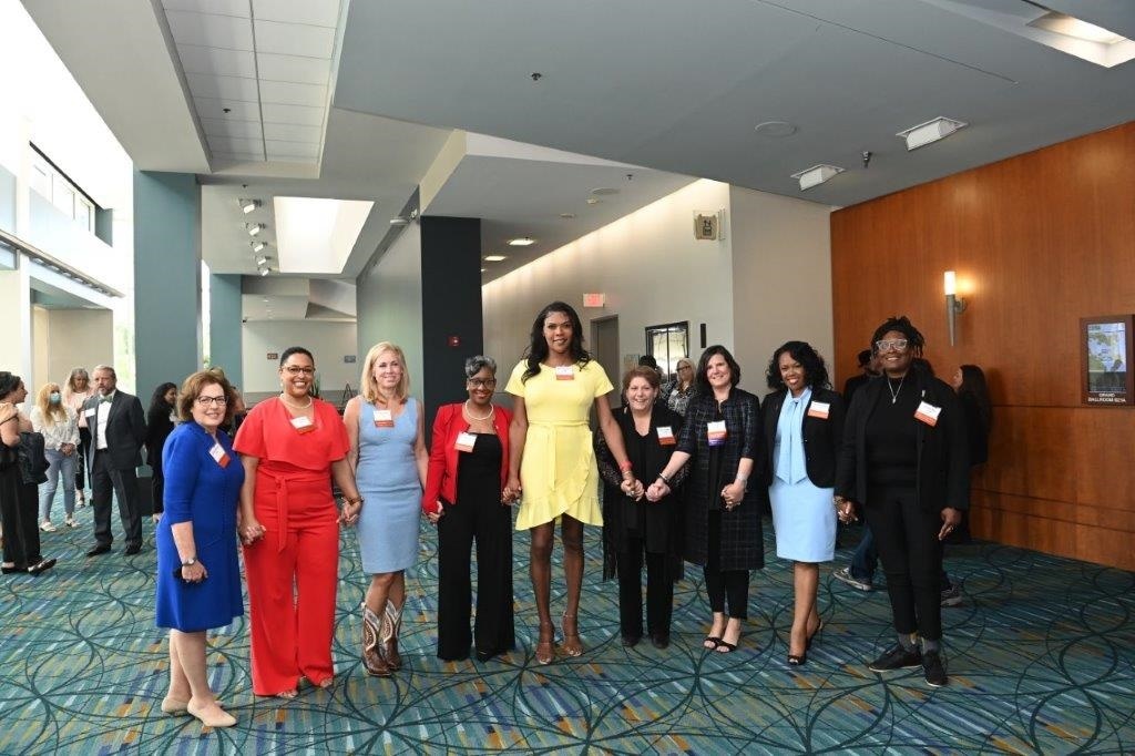 YWCA Richmond Honors Kimberly C. MacLeod at The 2022 Outstanding Women ...